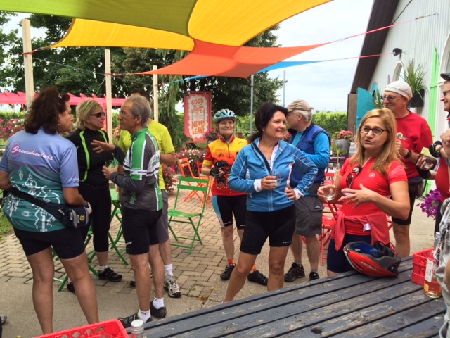 photo 3 – Toronto Bicycle Club – Toronto's Fun bicycle club